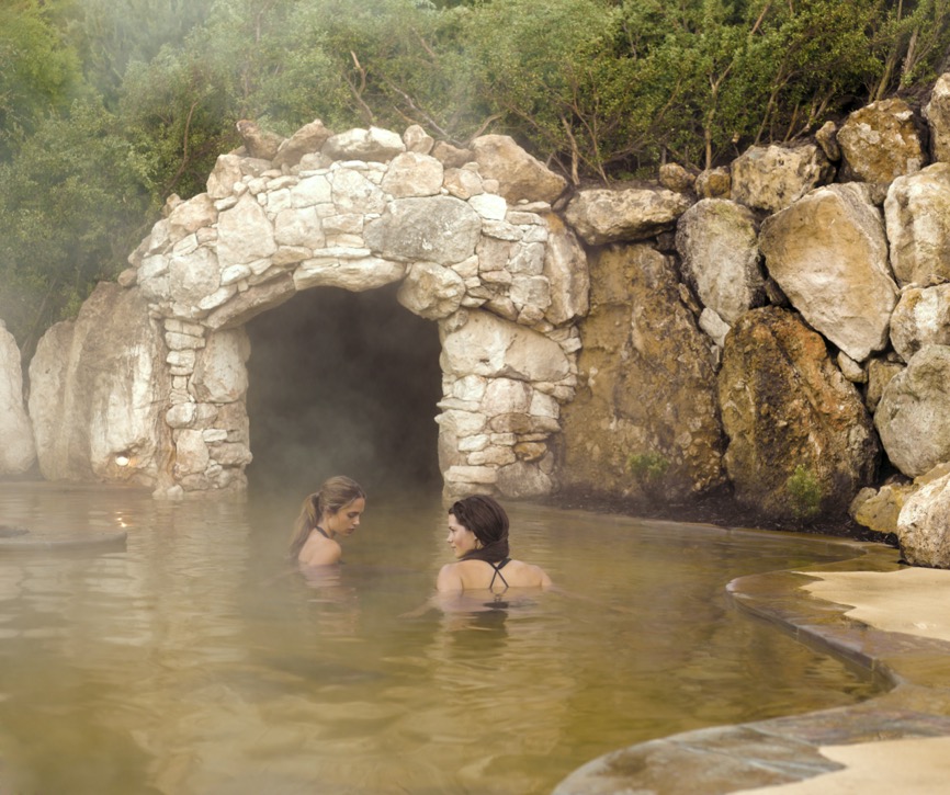 Peninsula Hot Springs Day Tour from Melbourne- Book Now | Experience Oz