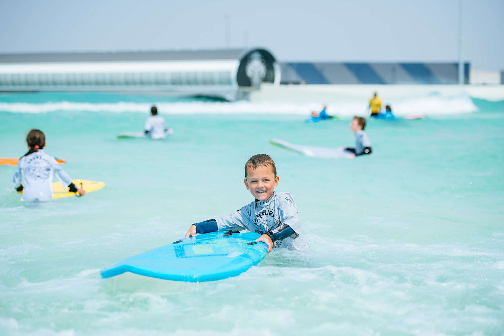 Beginner Surf Lesson at URBNSURF| Experience Oz