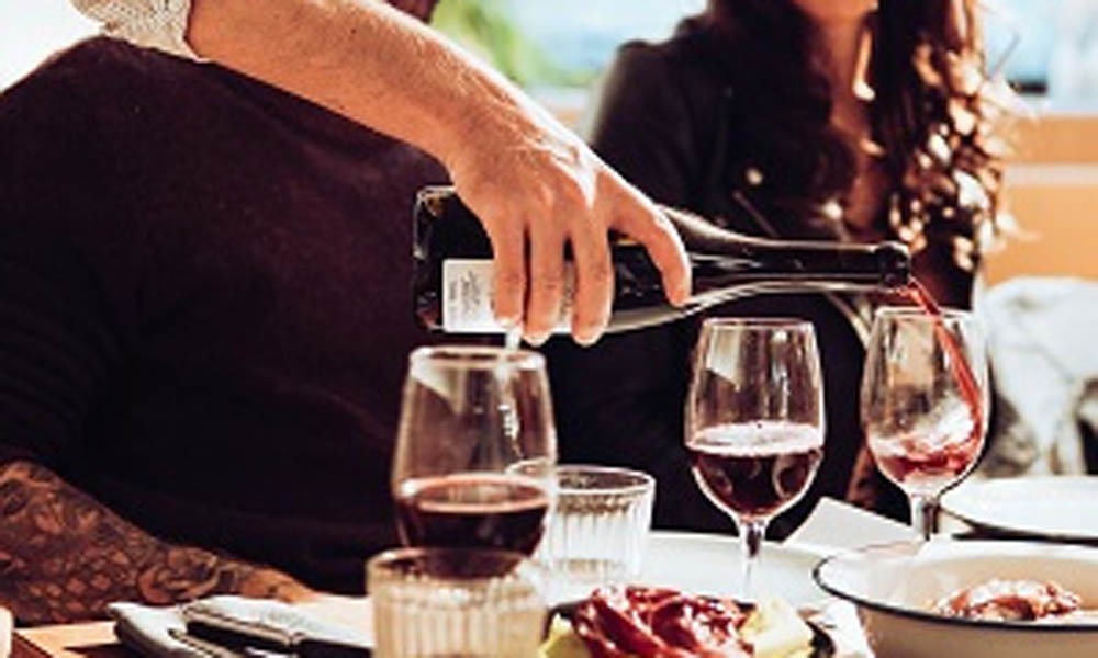 Hunter Valley Helicopter Flight & Lunch For 2 | Experience Oz